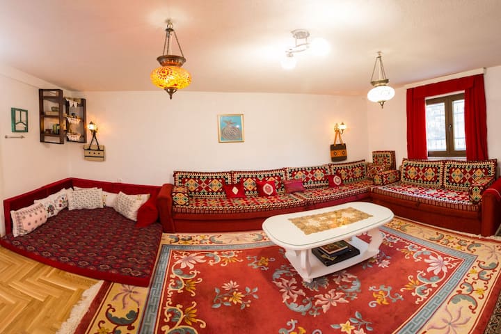 Villa Sa Dvorištem Sarajevo - Sarajevo