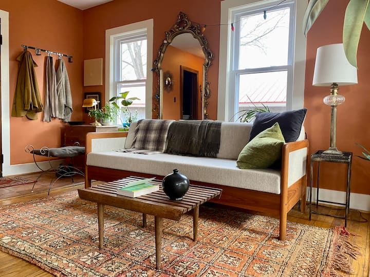 Sun Filled And Cozy Family-friendly Home! - Ithaca, NY