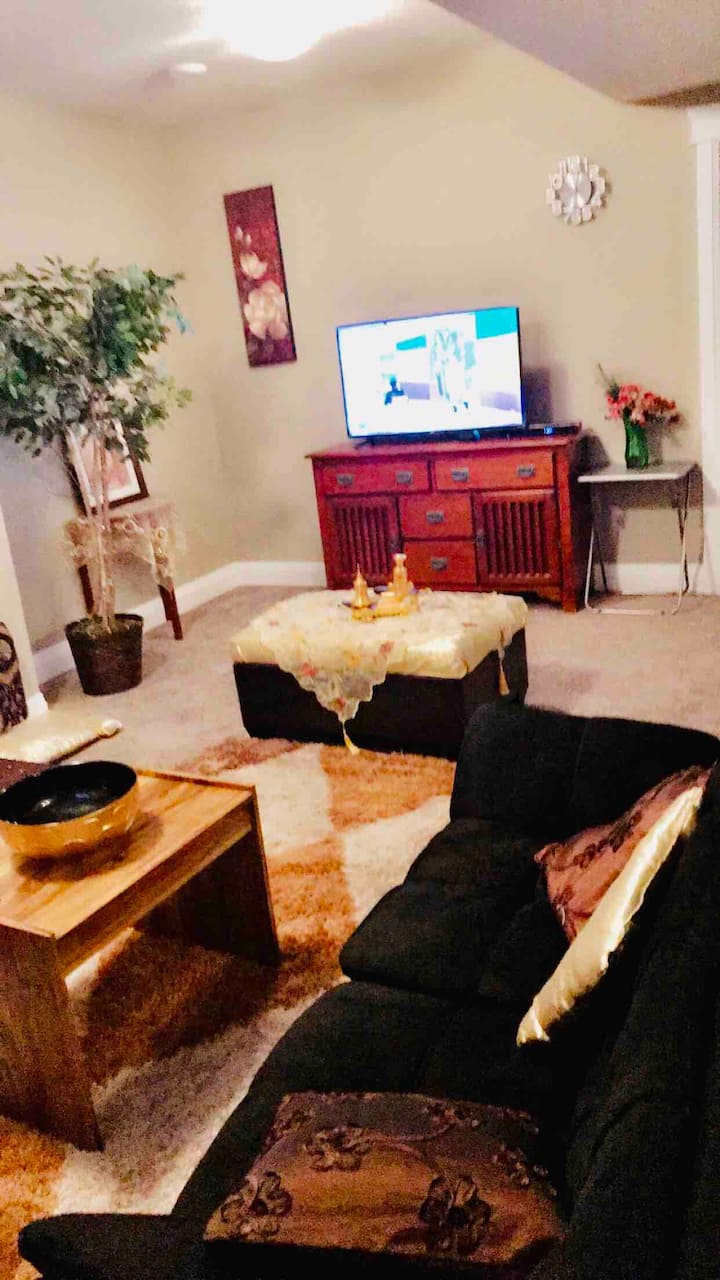Spacious Private Suite - St. Albert