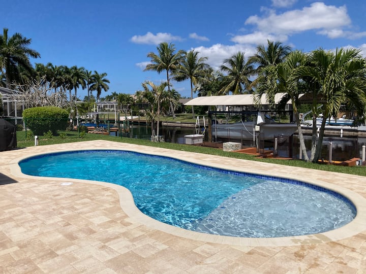 Beautifully Renovated Waterfront Home - Cape Coral, FL
