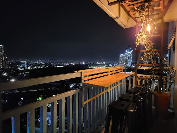 Aspire Tower Condominium With Free 1 Parking Space - Quezon City