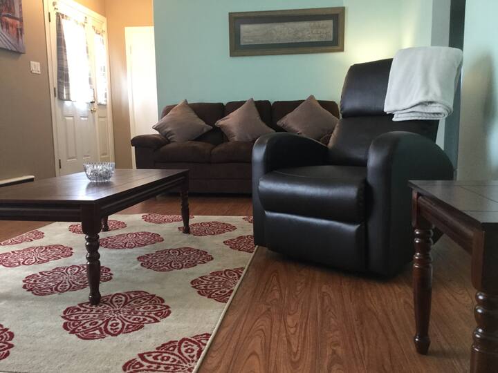 3 Bedroom House - Central Moncton - Wifi/parking - Nouveau-Brunswick