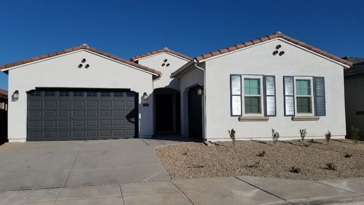 Restaurants, Activities, Trails, Movies+ Nearby! - Phoenix