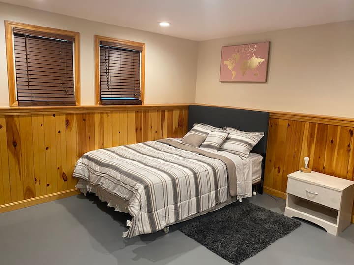 Charming 1 Bedroom In The Heart Of The South Shore - Brockton