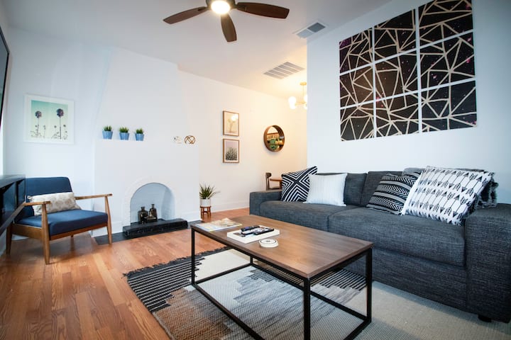 Modern Spanish Casita In Historic Downtown Phoenix - Grand Canyon University, Phoenix