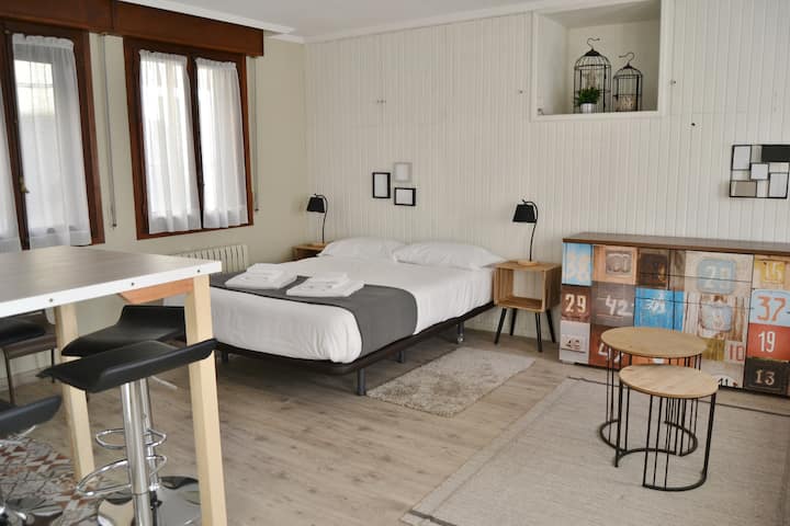 Estudio Regatillo Cuatro Plazas , Baño  Y Cocina - San Millán de la Cogolla