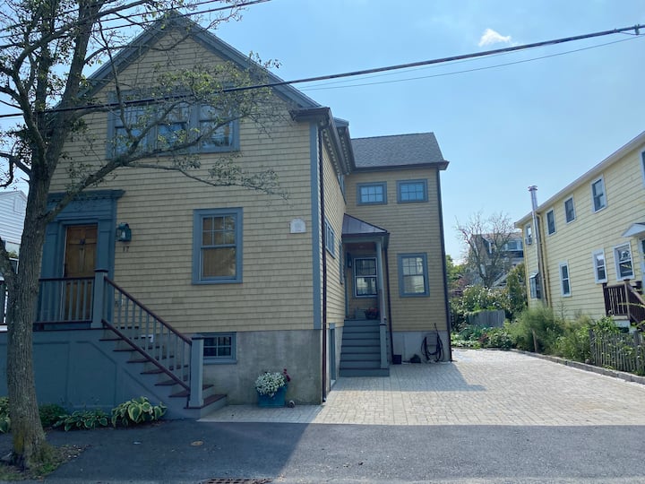 Elegant Home In Historic Marblehead. - Beverly, MA