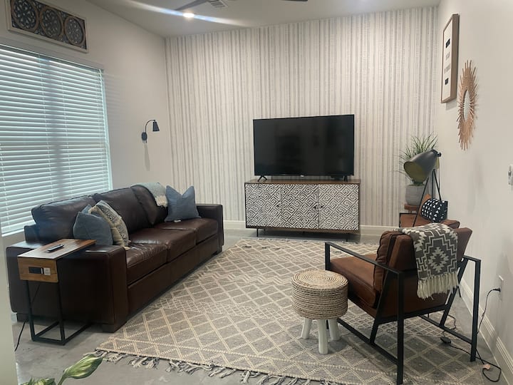 Chic House - Humble, TX