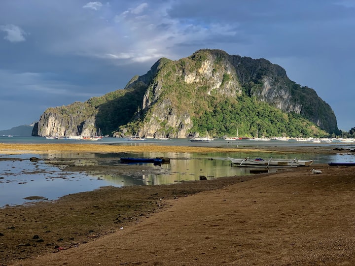 Charming Sunset Beach House With Stunning Views - El Nido