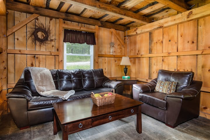 The Killbuck Cabin @ The Mohicans Treehouse Resort