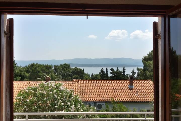 Charming House With Garden Fifth From The Shore - Bol