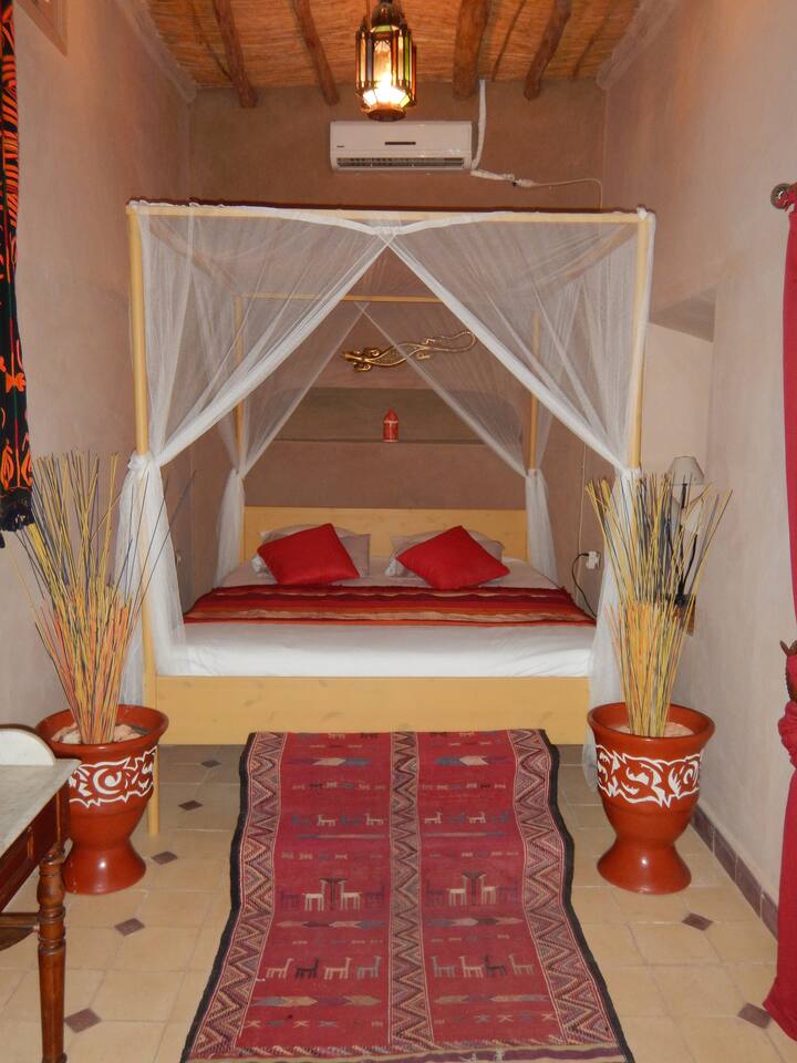 Dar Pienatcha Chambre Familliale Rouge - Zagora
