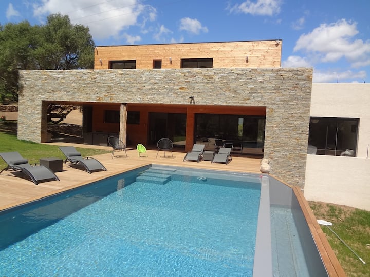 Superbe Villa Avec Piscine Chauffée - Figari