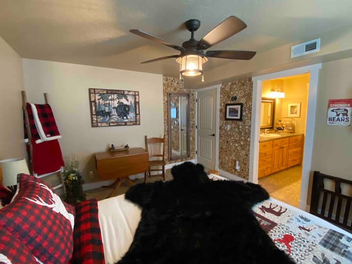 Rooms With A View! (2 Bedroom-2 Bath) - Rexburg, ID