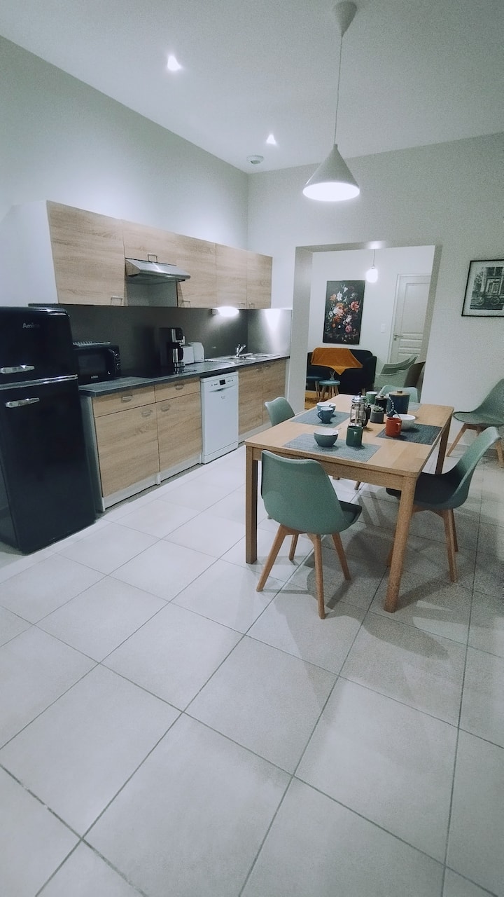 Appartement Centre-ville 5 Pers, Parking Privé - Castres