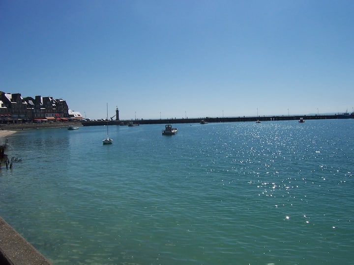 Appartement Port De Cancale, Parking Privé Gratuit - Cancale