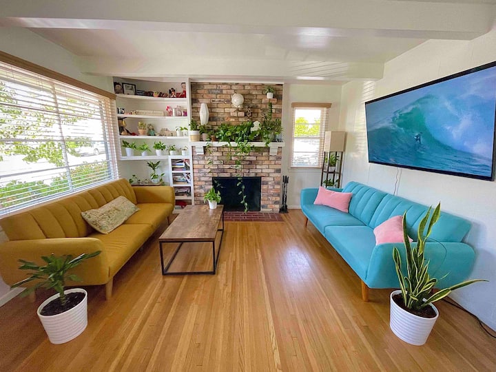 Green House Near The Beach - Manhattan Beach, CA