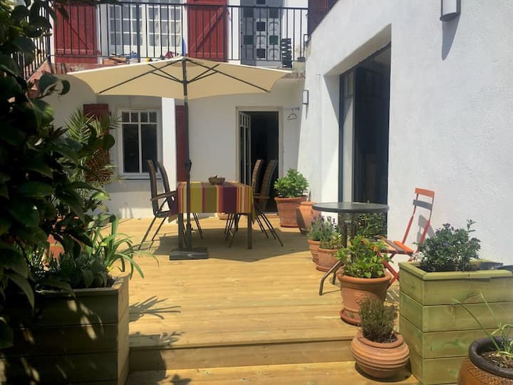 Apartment With Terrace In Quartier Beaurivage - 比亞里茨