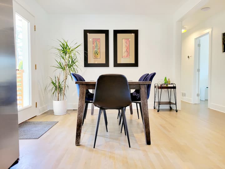 Red Door Retreat + Outdoor Bar, Firepit, Near Atl! - Smyrna, GA