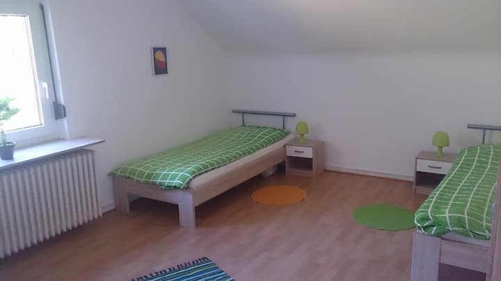 Zimmer Jule Und Wohnzimmer, Nichtraucher - Wermelskirchen