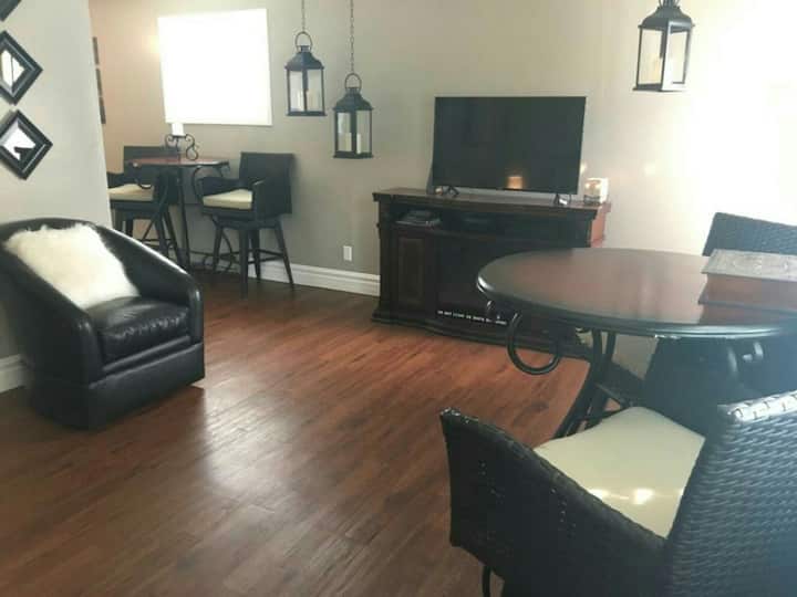 Secret Cottage Yellowstone 1 Bdrm 2 Bds Downtown - Cody