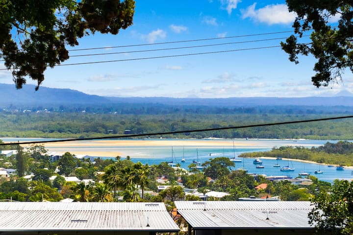 Light, Bright And Airy With Breathtaking Views Of Noosa Heads! - Noosa Heads