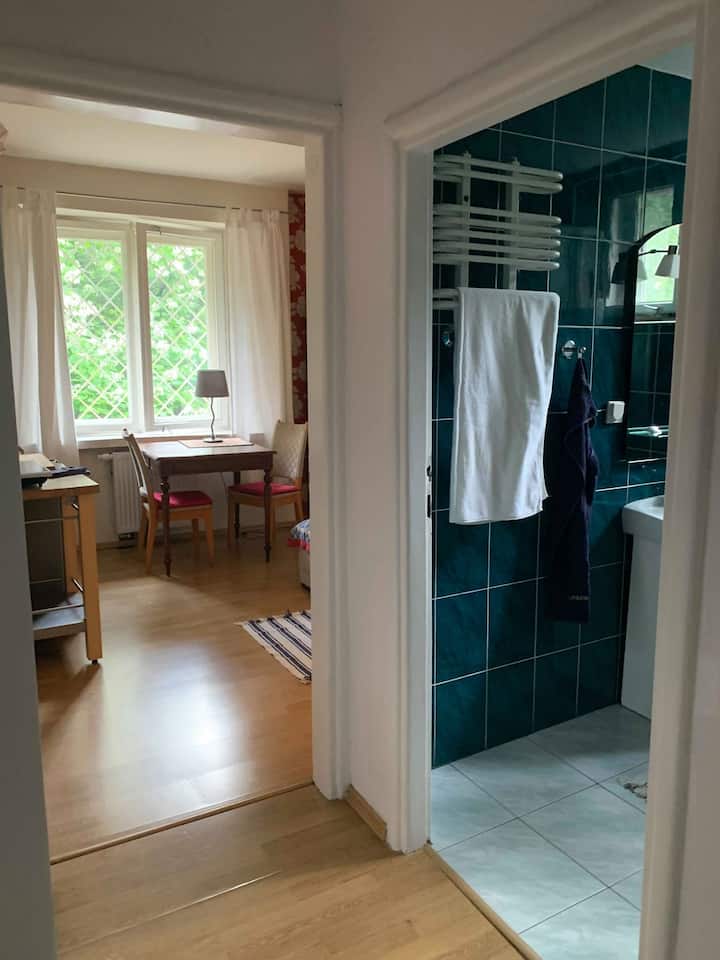 Małe Studio W śWietnym Punkcie Starego ŻOliborza - Warsaw