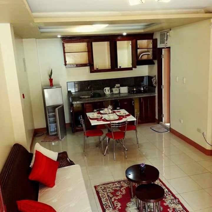 3 Bedroom Travelers Unit With Kitchen, Wifi - Talisay