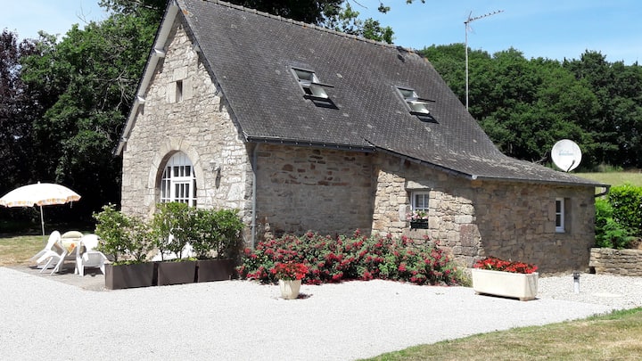 Maison 2 Chambres, Jardin Et Piscine Au Calme - Languidic