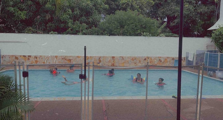 Ciruela Home, 3 Bedroom + Pool - Melgar