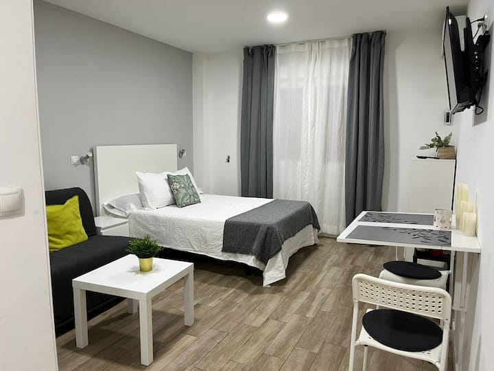 Cómodo Apartamento En El Centro De Madrid - Madrid
