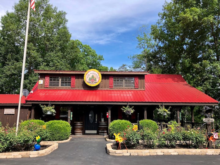 Pine Paradise Resort - Nolin Lake State Park