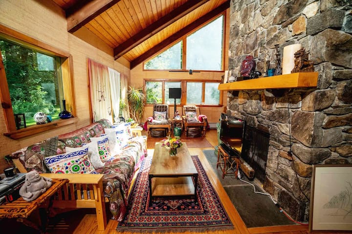 Berkshire "Zen" Chalet - Great Barrington, MA