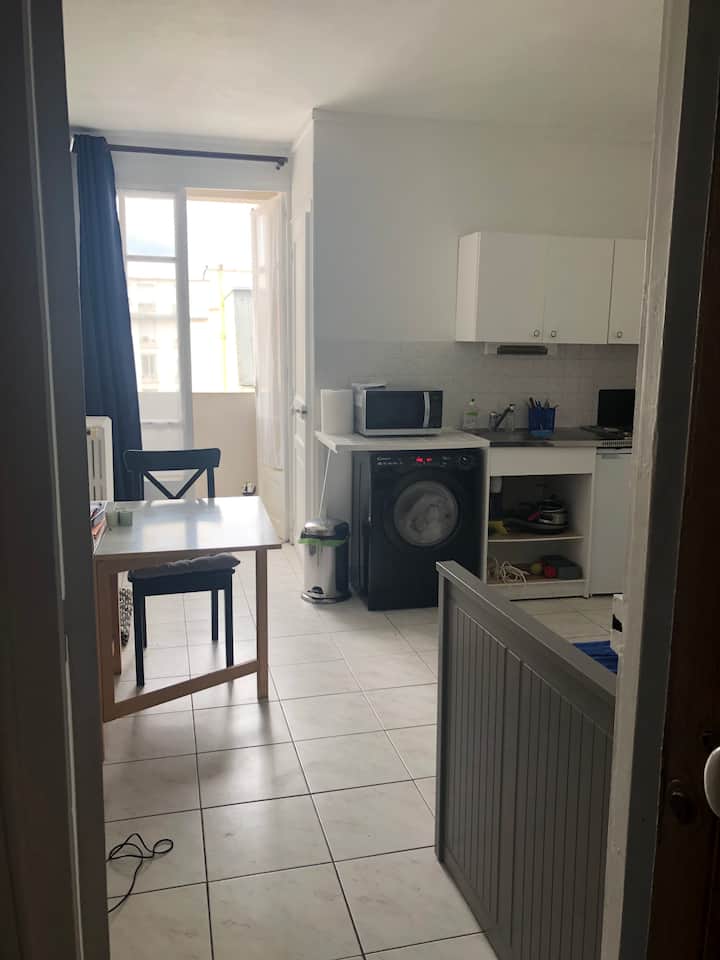 Studio 5 Min To Metro / With Balcony - Vincennes