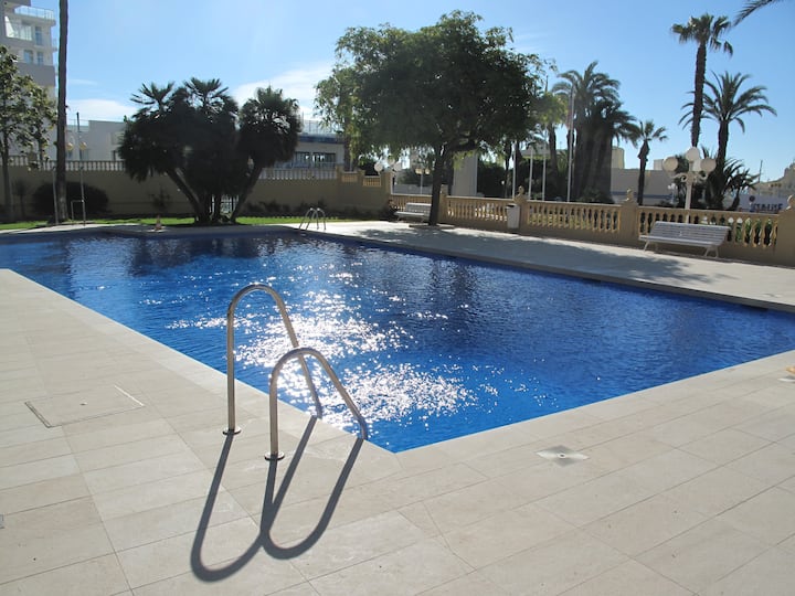 Apartamento A 10 Metros De La Playa. - Benalmádena