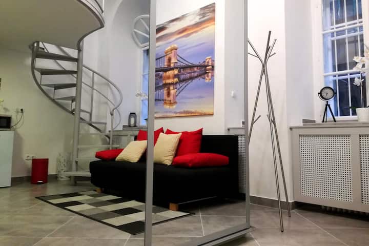 Juhász_luxury In The Center With Free Table-soccer - Budapest