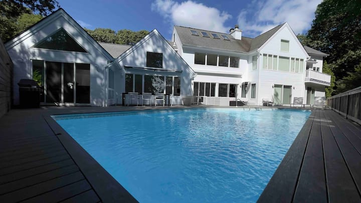 ☀️Hamptons House - Pool, Tennis, Private Water Dock - Westhampton, NY