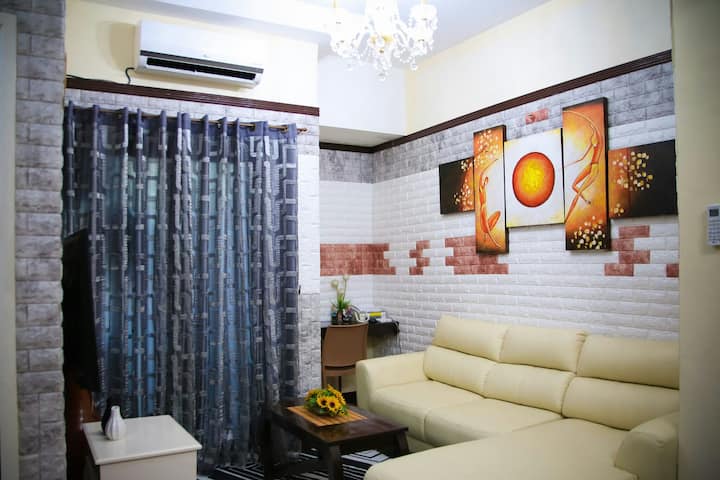 3-br, Condo Edsa Grand Residences - Malabon