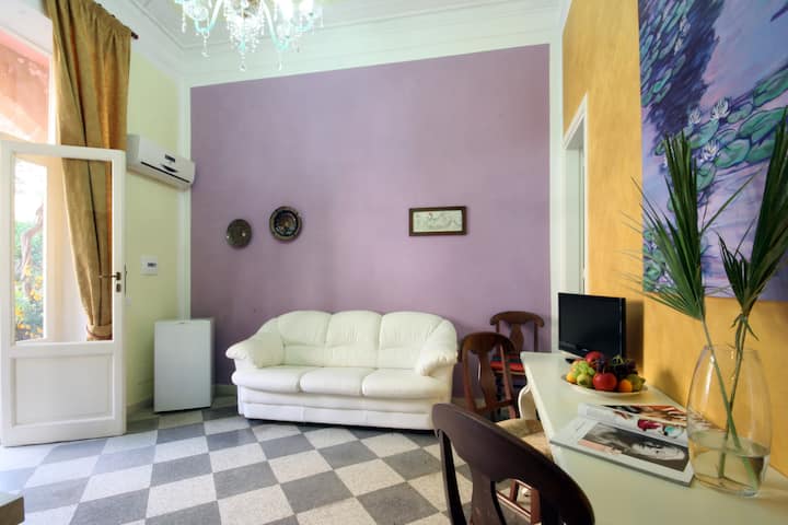 Appartement Dans Un Monastère Du Xve, Centre - Erice