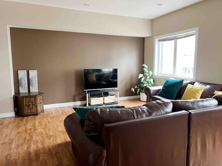 Luxury 3beds 3bath Condo(over 30d 10% Discount) - Saskatoon