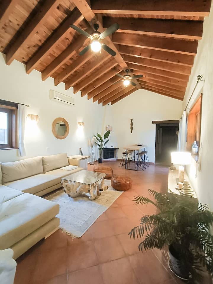 Master Bedroom In Shared Villa - Fuerteventura