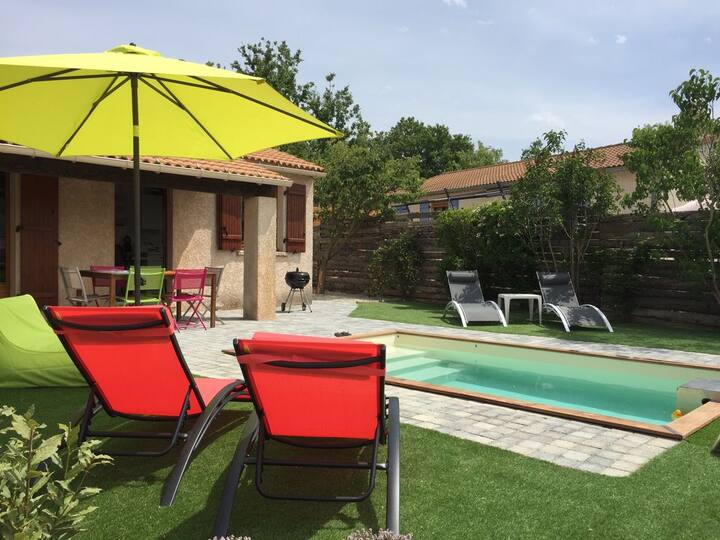 Saint Maime: Kleine Villa (50 M2) Mit Swimmingpool Am Fuße Des Luberon - Forcalquier