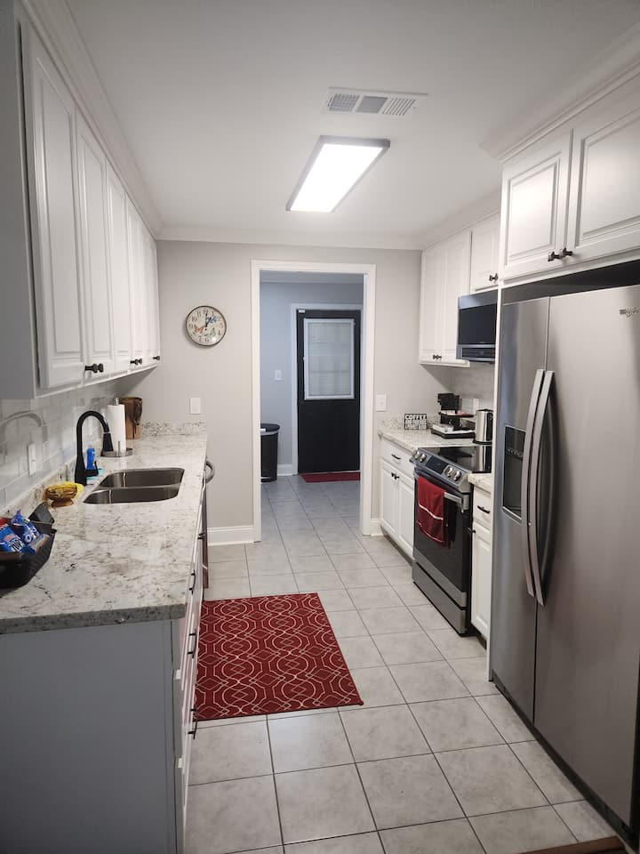 Gem Of The South
3bdr/2bth
Enjoy This Special Find - Jackson, MS