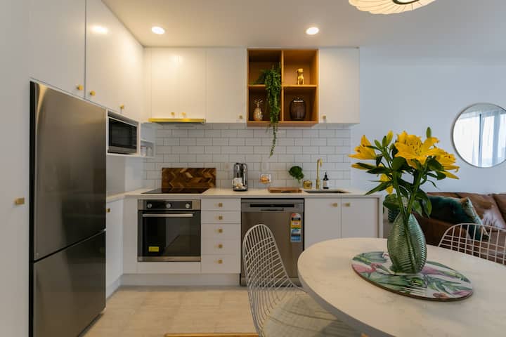 Chic On Queen:wi-fi Netflix Nespresso Pool &Gym! - Auckland