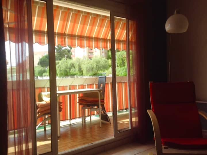 Agréable Chambre Sur La Colline Des Pugets - 卡涅