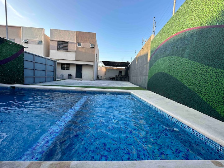 Casa Y ÁRea Social - Monterrey