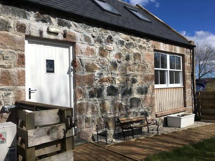 The Bothy At Durno - 鴨巴甸郡