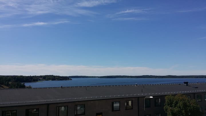 3 Rooms, Great Seaview In A Calm Green Area - Stockholm