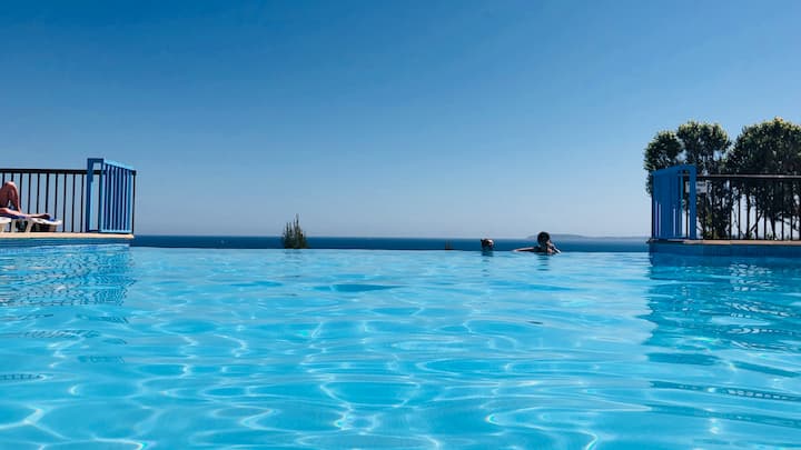 T4 6/8 P 50m Accès Direct Plage Piscine Terrasse - Le Lavandou