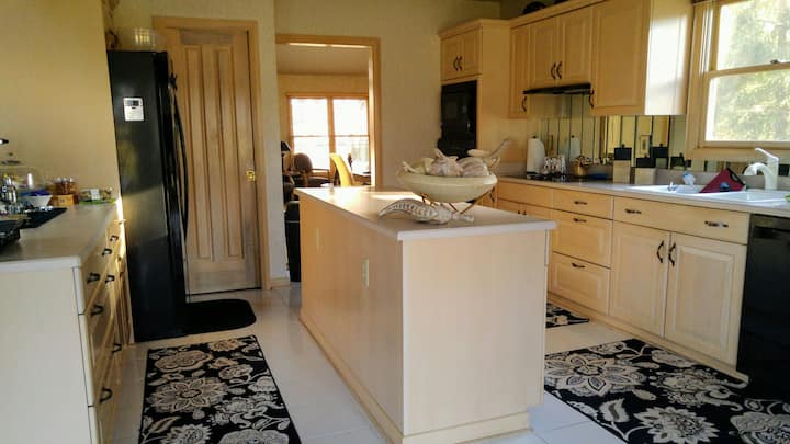 Private Room(s) With Full Gym!  (No Cleaning Fee) - Dublin, OH